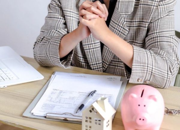 How Much Do Property Managers Get Paid in the UK? Salary Guide, Average ...